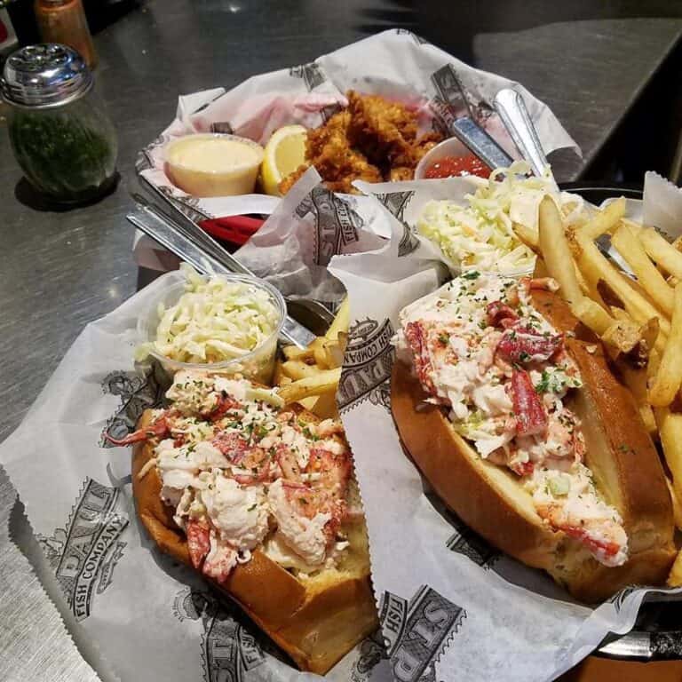 15 Best Restaurants in Third Ward Milwaukee 2023