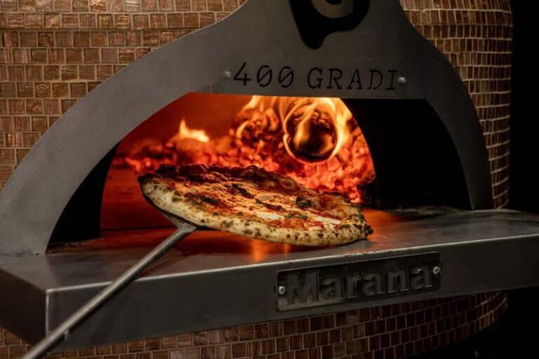 Top 10 Best Pizza Chains in the World