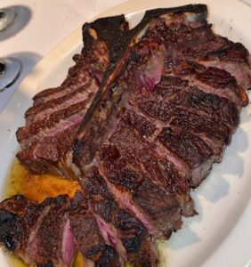 12 Best Restaurants in Edgewater, NJ 2023 (Best Food)